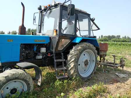 Belarus mtz traktor 82.1 sotiladi