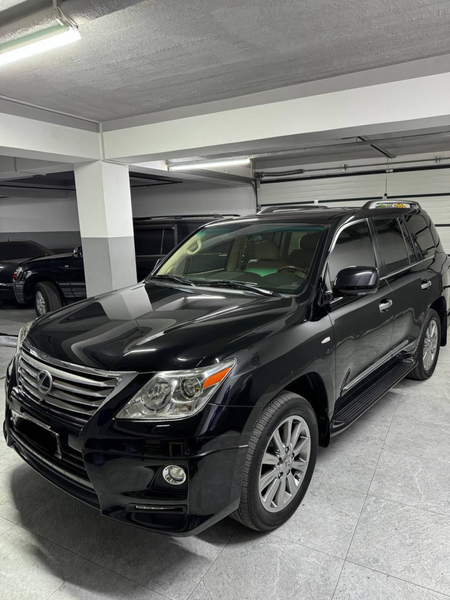 Lexus lx570 в идеальном состоянии