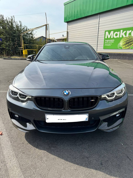 BMW  M4 2017 yil