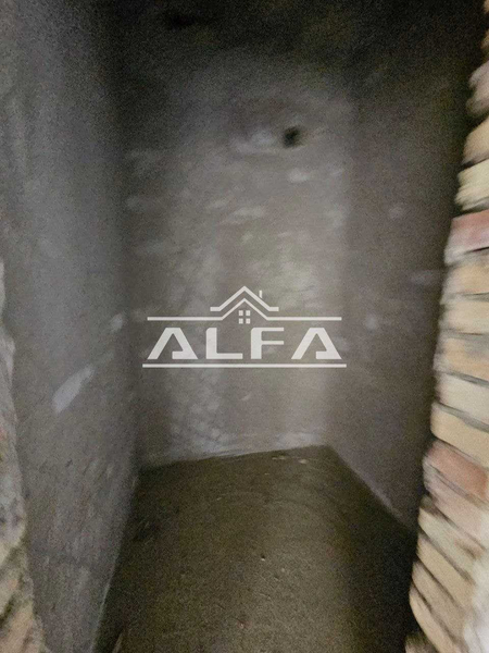 3 xonali 110m² 3-qavat sotiladi.