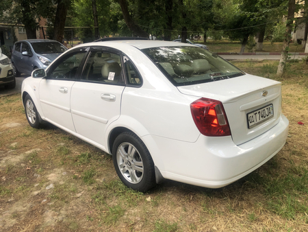 Лассети 1.8 автомат 3 поз. 2011