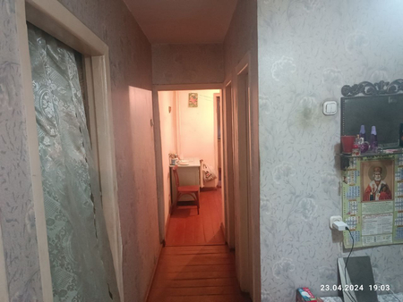 Срочно 65кв.м  3/2/4 Рисовый Базар,Магнит