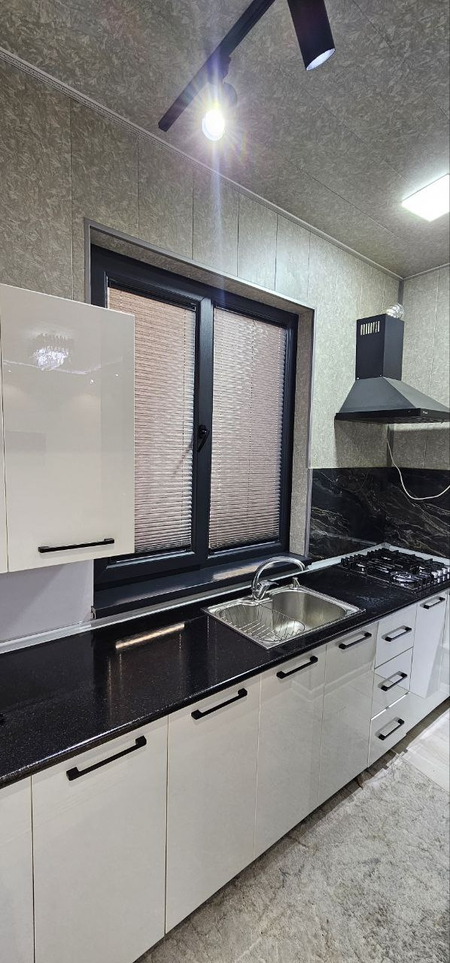 Срочна продаётся квартира чилонзар 11кв 2*3ком. Арентир шер кафе