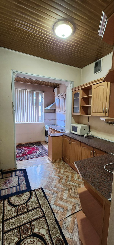 Продам 3 комнатную на Юнусабаде 13