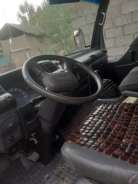Isuzu 2010yil zavod