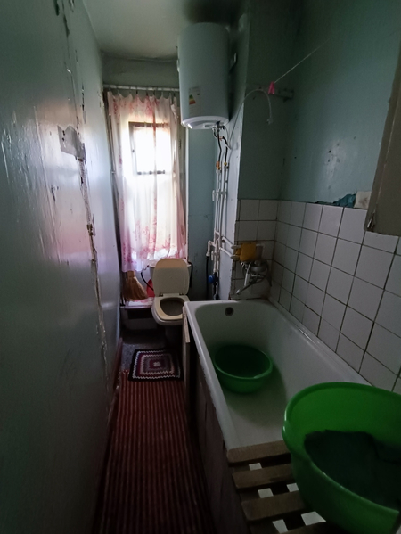 2 х ком Спутник 2. 2/2 в деревянном доме. Титан У метро. Цена 30.500уе
