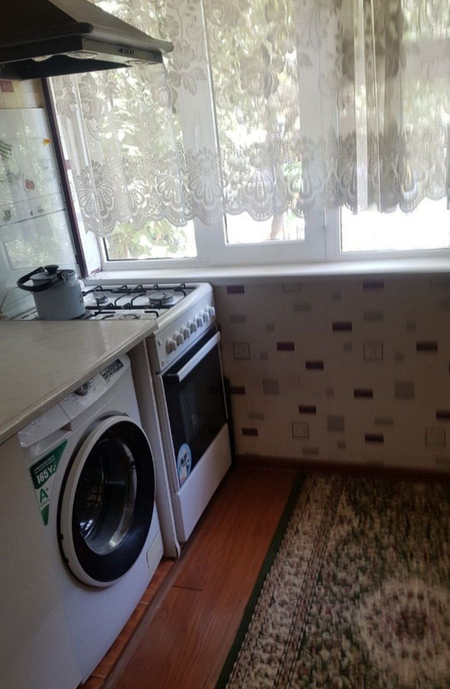 Продается однокомнатная квартира в районе микроройона