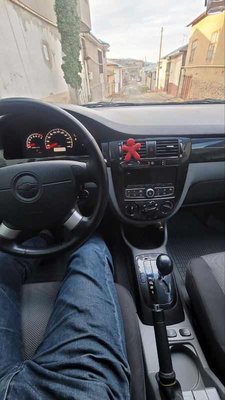 Lasetti 1.8 Avtomat 1.6 karopka qo‘yilgan