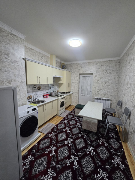 Камиш ёнида тоза домни 5чи этажинда 2хонали кв ижарага барилади