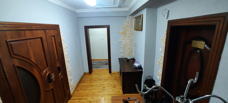 Миробод тумини Нукус кучасида 4 хонали квартира сотилади