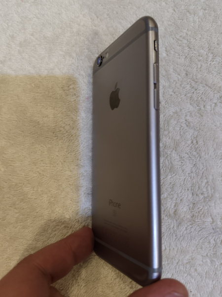 Iphone 6s  64GB IDEAL