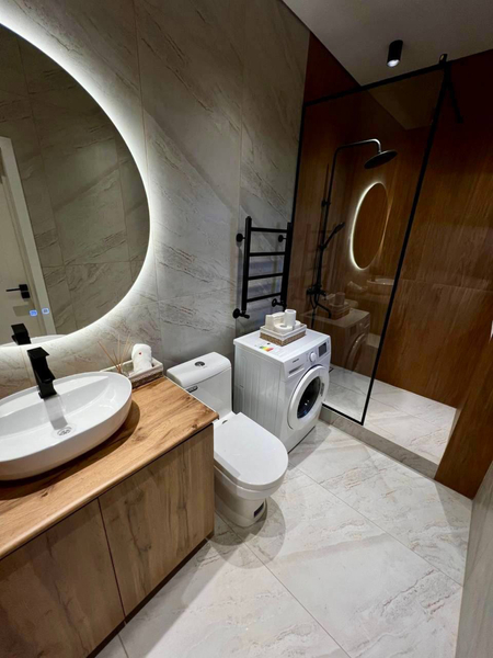 Продается 2-х комнотная квартира жк poytaxt residence