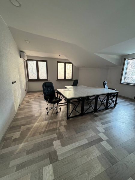 Продается здание Ор-р: Дархан 410 м2