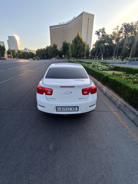 Малибу 1 сотилади