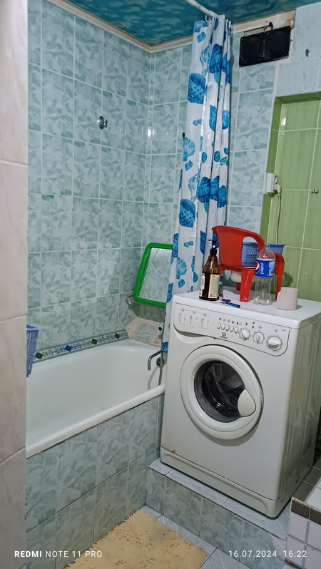 Продается 3х ком квартира на массиве Дубовий Яшнабадского района