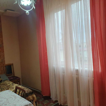 Юнусабад 14
Арбат остановка ,пешая доступность до метро 1в2\3\4