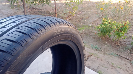 235 50 R19 Shina Good Year