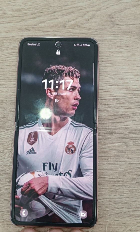 Samsung galaxy Z Flip 2