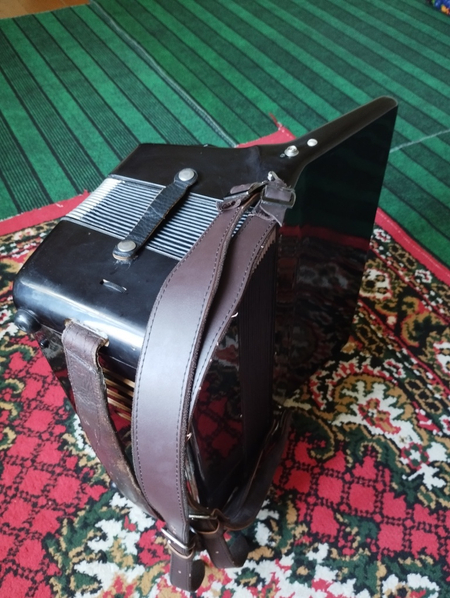 Akkordeon       .