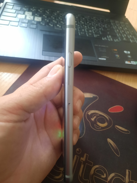 Iphone 6S sotiladi