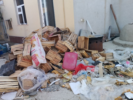 Banan karobka va harhil turdagi yashiklar sotiladi