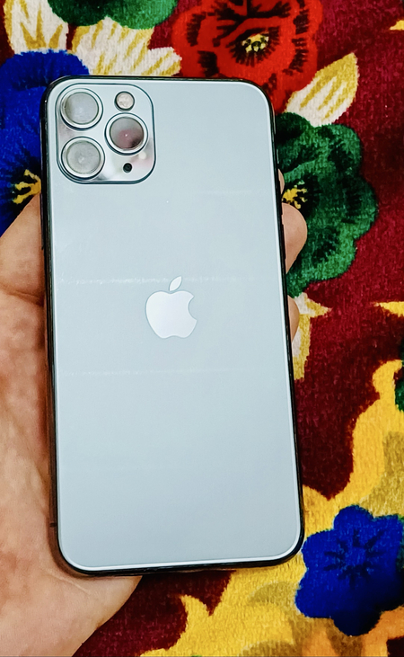 Iphone 11 Pro 64 Gblik batareya yomkisti 87 % radnoy usta kormagan