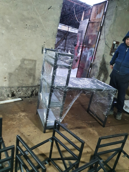 Стелажли  Парта  от производителя