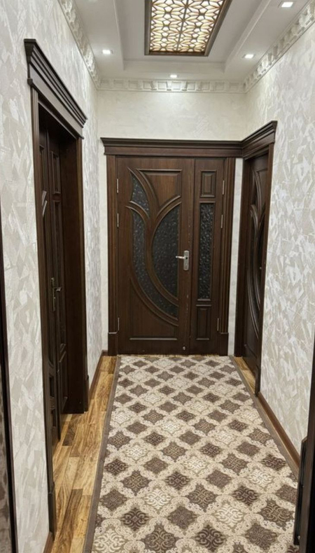 Чилонзор 6кв метро Мирзо Улугбек 3хона арендага берилади