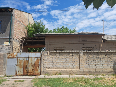 Уй сотилади 70000