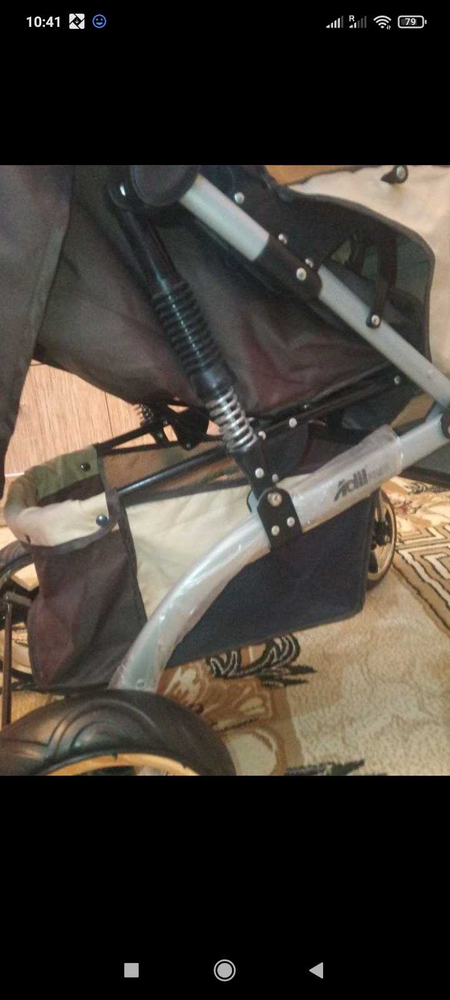 Продам коляску новую