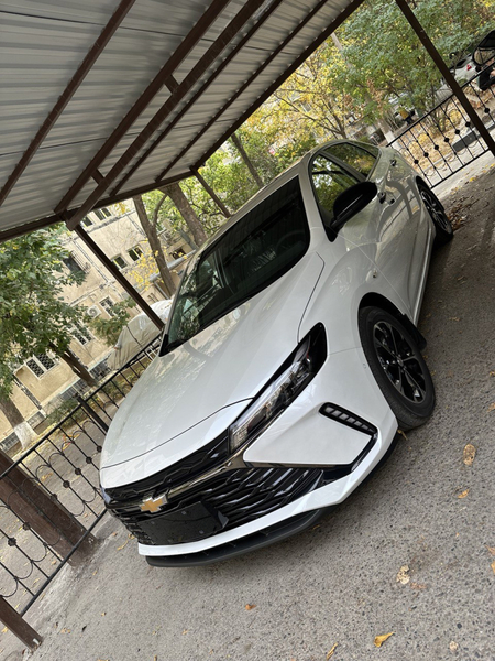Продаеться Chevrolet Monza 1.3 Turbo Full Белый жемчуг