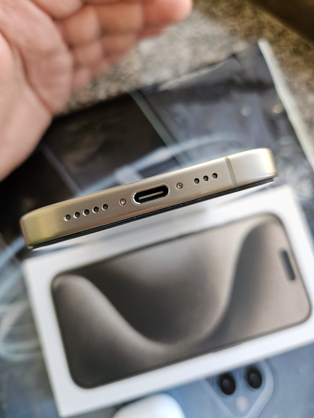 Iphone 15 pro 128 gb