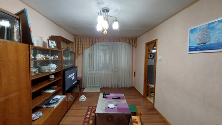 2/2/5. Чиланзар-26, Учтепа р-н. Дом кирпичный, квартира 52 м².