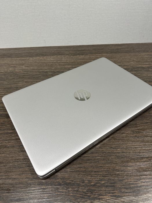 мощный i5 ноутбук Hp 15, отличное состояние, яркий Led HD экран