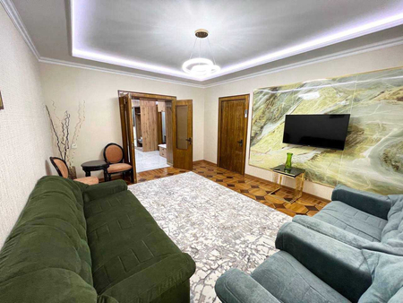 сдам квартиру Цум 3 ком 1000у.е