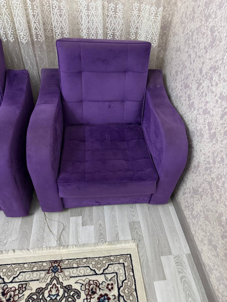 Mebel Divan fialetviy ideal