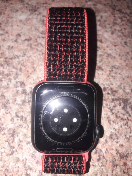 Новый Айфон 12 мини часы Apple