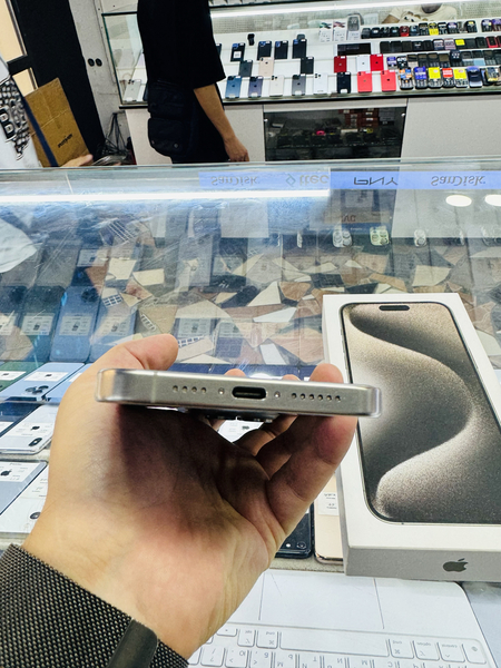 iPhone 15 Pro Max 512 gb natural