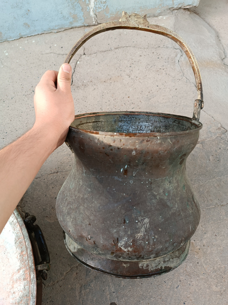 Медный таз и медное ведро