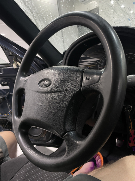 Продам руль priora