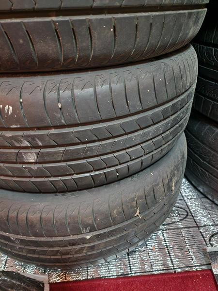 Продается комплект резина Kumho Ecsta 215/55 R17