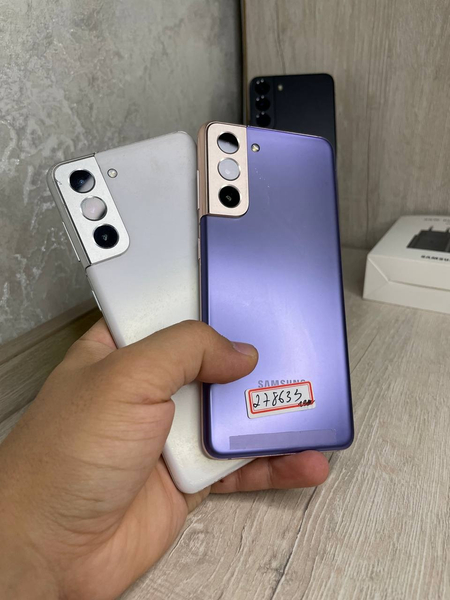 Samsung s21 plus 256gb with fealet