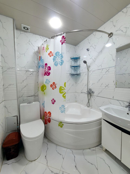 Продается 2 ком. Квартира на 1 этаже площадью 60 кв.м. В Согдиане