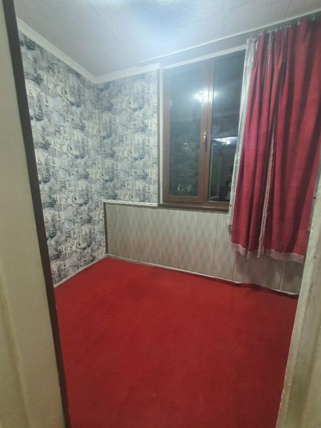 Qora qamish 2/1 da 3 xona 2-etaj srochna sotiladi