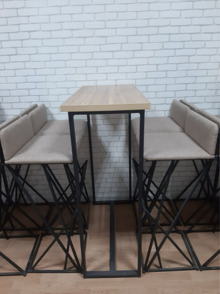 Kafe uchun mebel