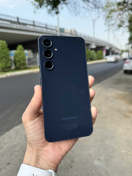 Samsung Galaxy A55 5G 8/128GB NEW MUDDATLI TO'LOV
