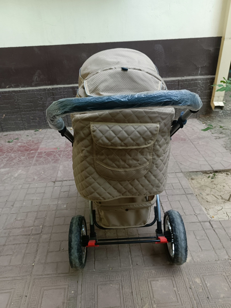 Detskiy yangi kolyaska