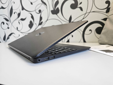 ПРОДАМ HP Laptop 15/EQ Ноутбук Athlon™Gold 3150U/8GB/256SSD/15.6