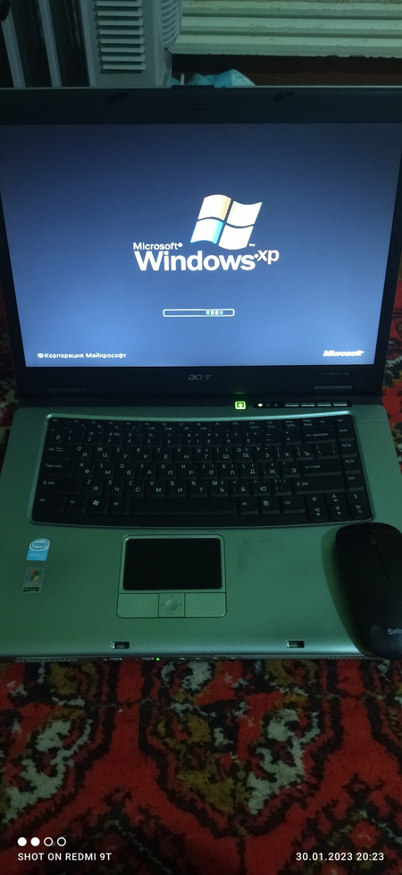 Noutbuk asus sotiladi