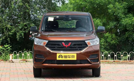 Минивэн 7 местный Wuling 2023 год вып Растаможенный первые руки